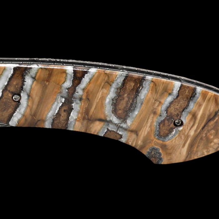 William Henry Limited Edition B12 Stone River Knife - Scrimshaw Collector