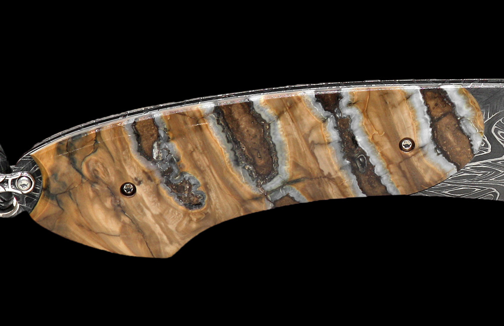 William Henry Limited Edition B12 Stone River Knife - Scrimshaw Collector